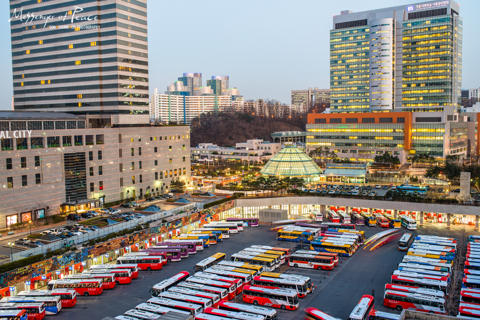 센트럴시티야경 서울야경 강남고속서스터미널 센트럴시티 신세계백화점 지하철3호선 지하철9호선 고속버스터미널역 서울성모